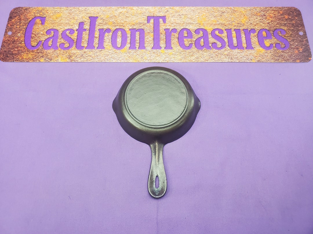 Scarce Griswold #0 Cast Iron Toy Skillet With Heat Ring Unmarked Early ...