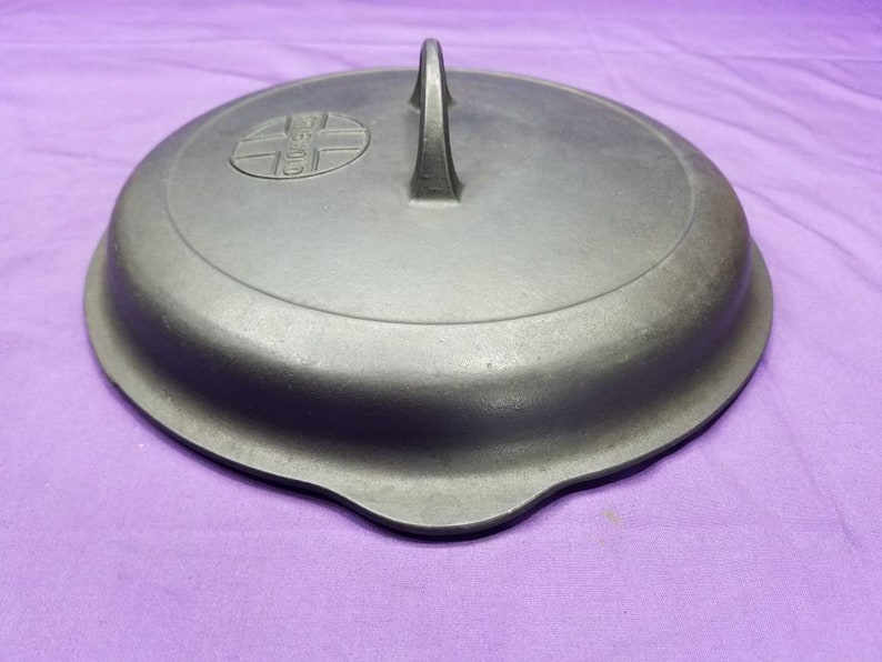 Excellent Griswold 8 Cast Iron Button Logo Skillet Cover High | Etsy