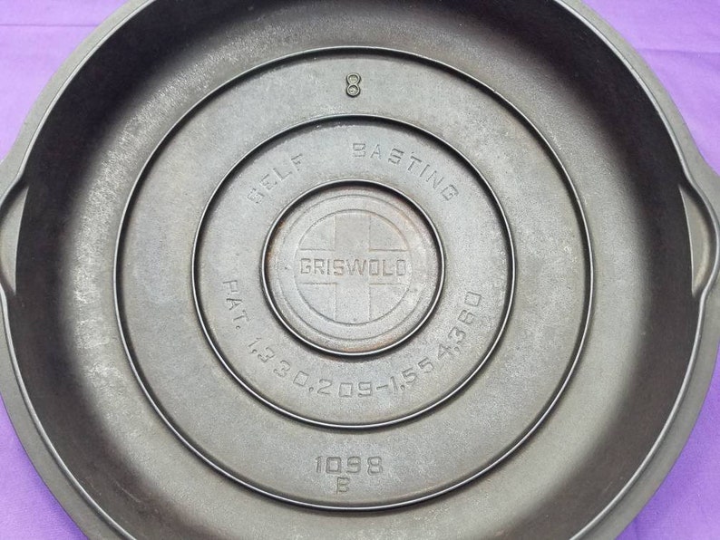 Excellent Griswold #8 Cast Iron Button Logo Skillet Cover High Dome ...