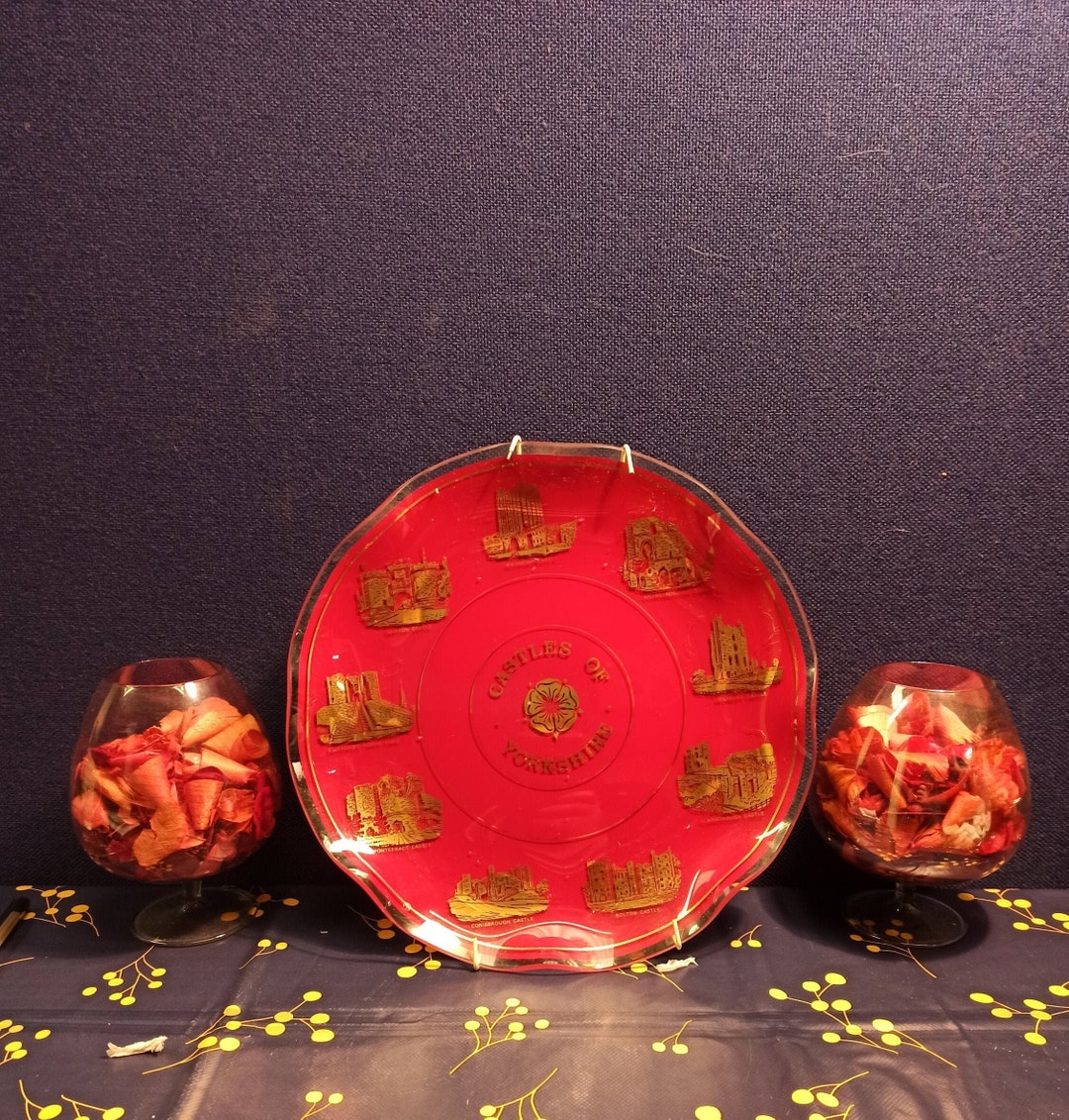 Red Wall Plate, "castles of Yorkshire". Very Good Condition. - Etsy