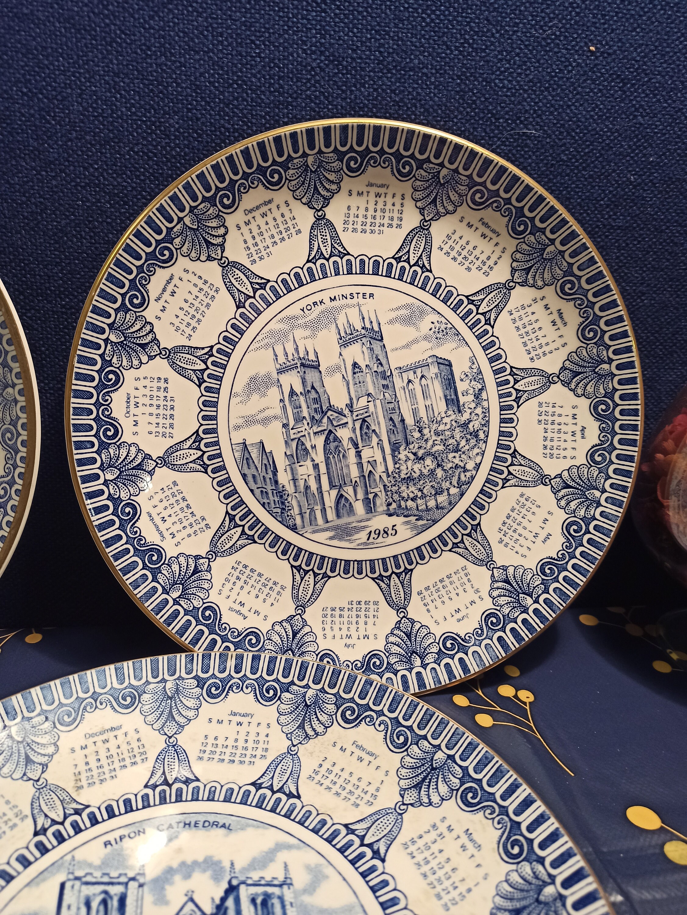 Ringtons Set of 4 Calendar Decorative Calendar Plates. 1984, 1985, 1986 ...