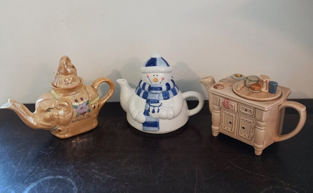 Trio of Novelty Teapots. Snowman, Arga and Elephant. - Etsy