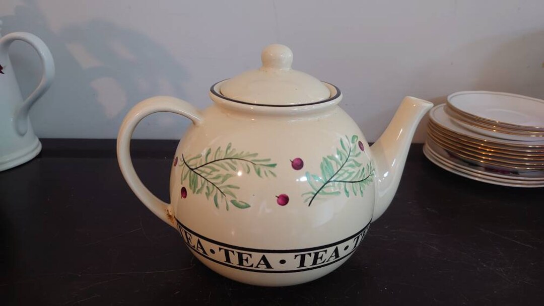 Rayware Plum Teapot Circa 80s - Etsy