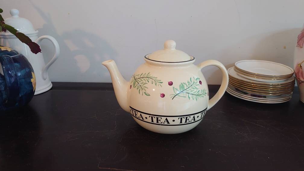 Rayware Plum Teapot circa 80s | Etsy