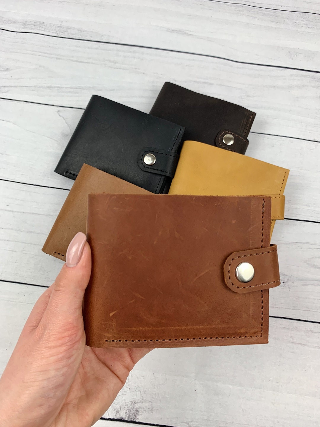 Slim Minimalist Leather Wallet for Man. Cute Fancy Bifold Wallet for ...