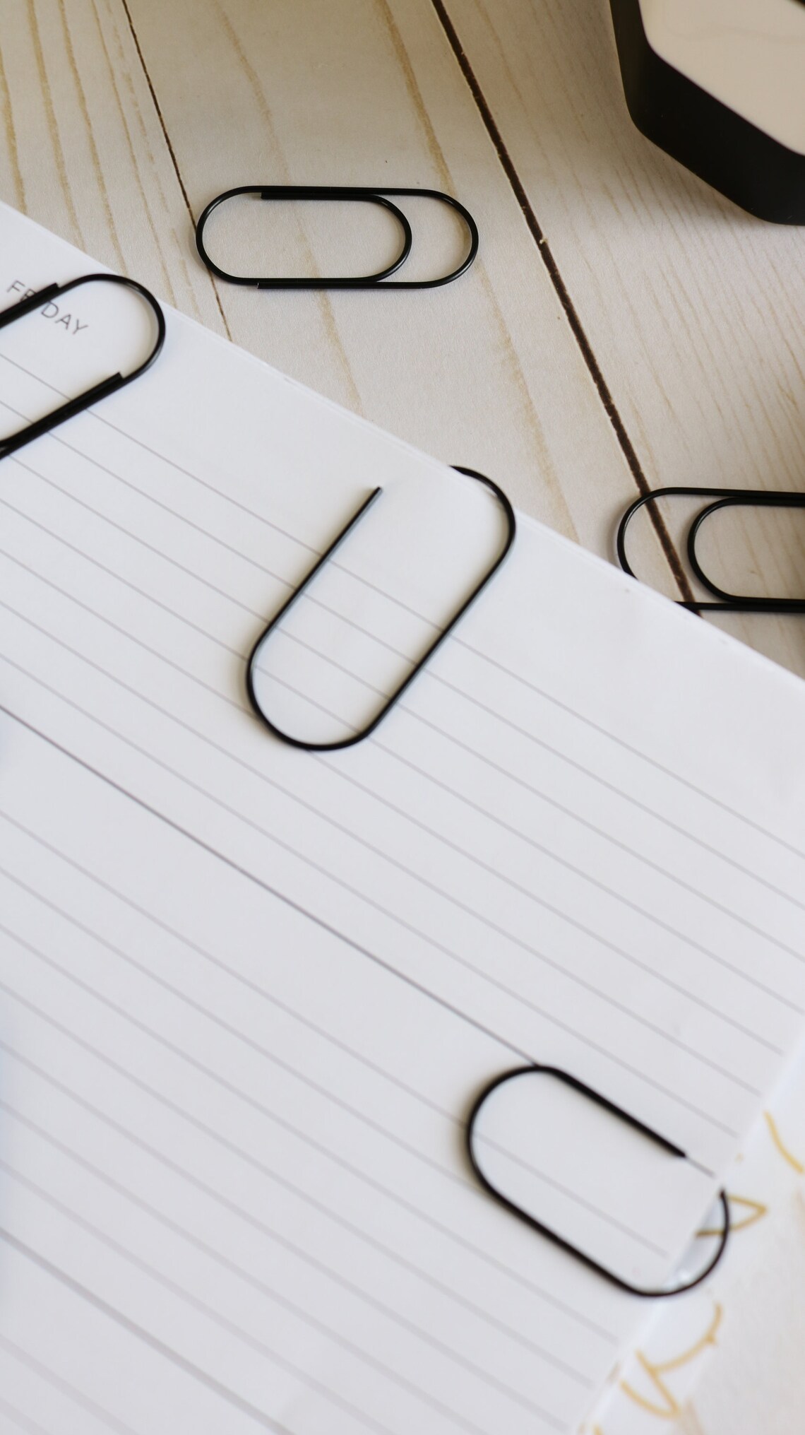 Black Extra Wide Jumbo Planner Paper Clips | Large PAPERCLIP - Black ...