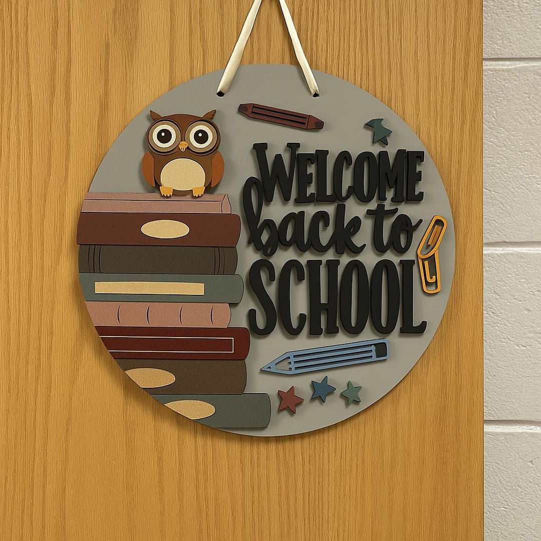 Welcome Back to School Door Sign – Owl & Books Classroom Decor, Round ...