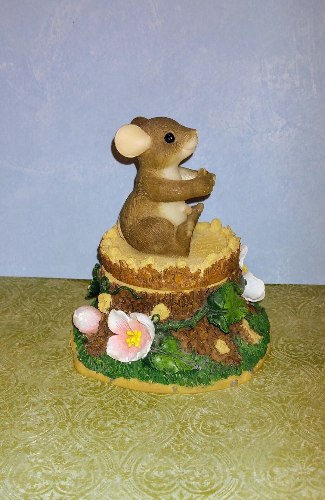 Handcrafted Resin Charming Tails Paper Clip Box With Little Mouse ...