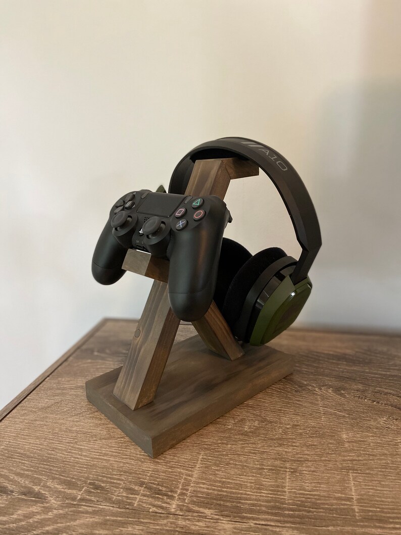 Headset & controller stand | Etsy
