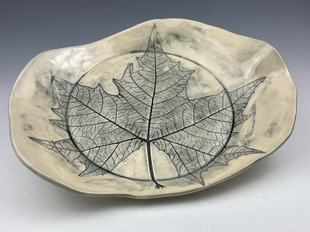 Ceramic Handmade Round Porcelain Leaf Plate With Sycamore Leaf ...