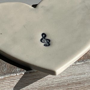 Handmade Music Treble Clef Symbol Ceramic White Porcelain Heart Flat ...