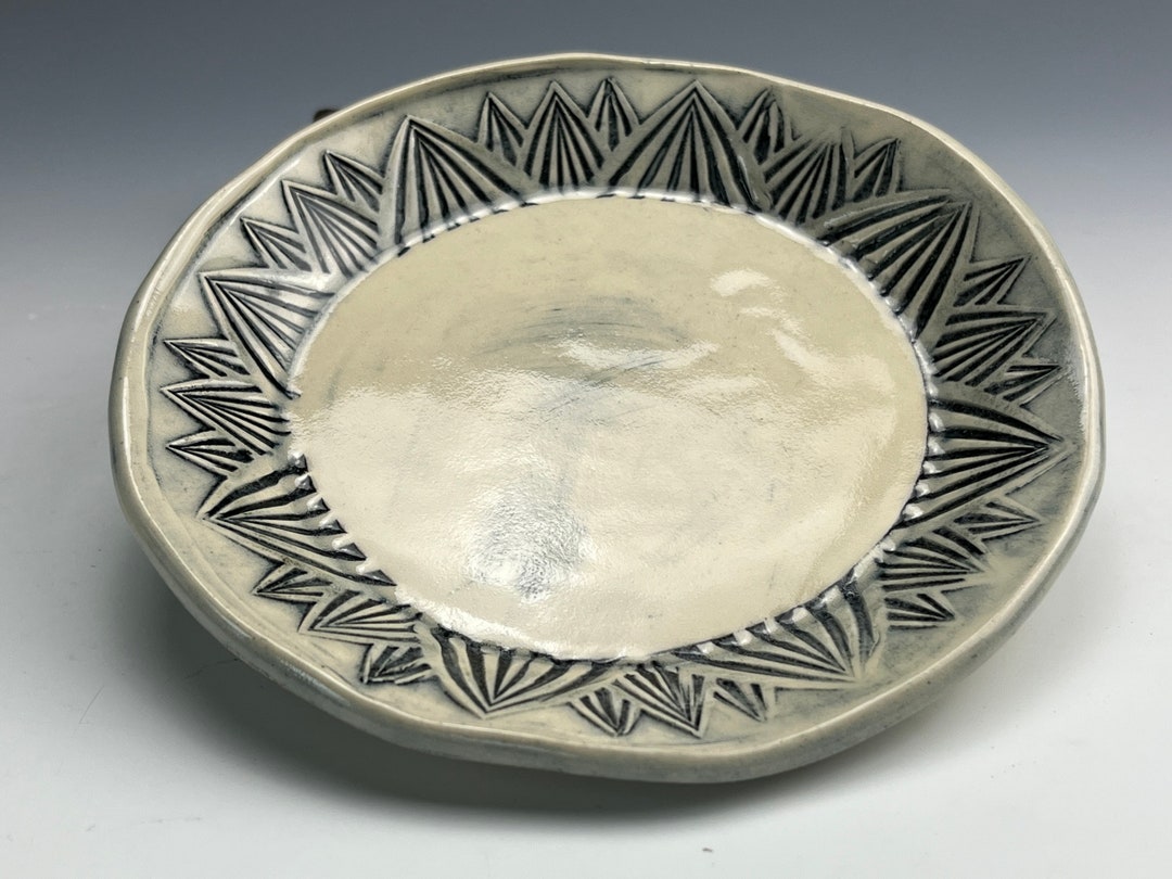 Handmade Small Round Ceramic Porcelain Plate With Pyramid Raised Design ...