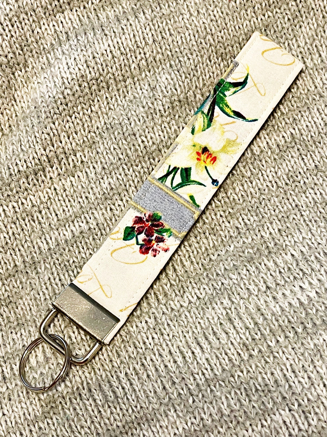 Floral Wristlet Keychain: Cotton Fabric Key Fob for Wrist - Etsy