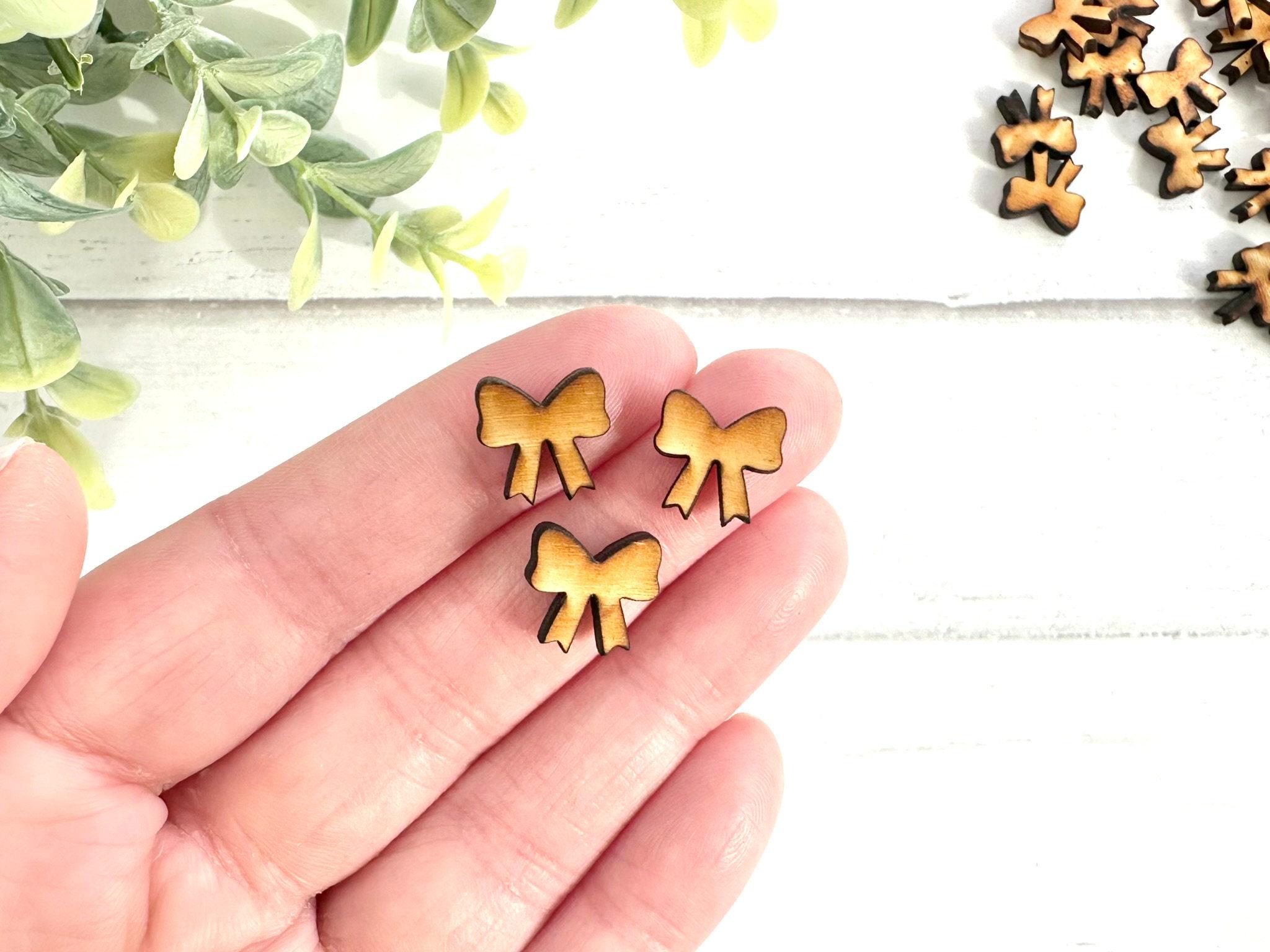 Extra Tiny Wood Bow Cut Outs | DIY Crafts | Tiered Tray Décor ...
