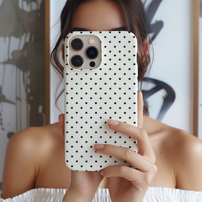 Phone polka dot case - Etsy Nederland