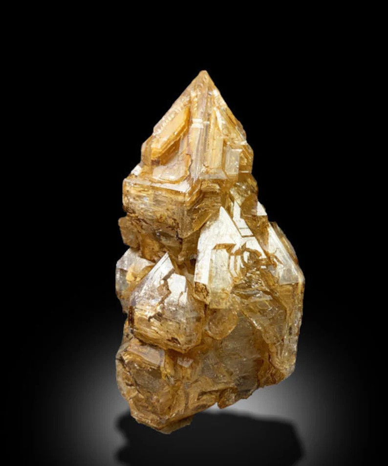 216 Gram. Quartz Crystal, Window Quartz, Crystal Specimen, Very Unique ...