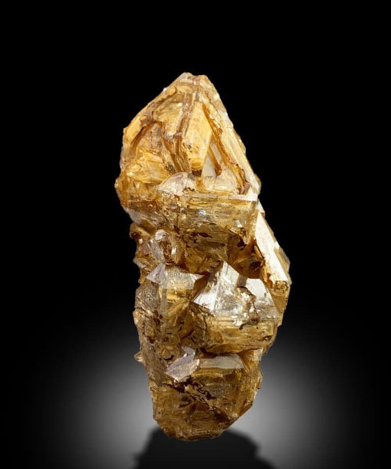 216 Gram. Quartz Crystal, Window Quartz, Crystal Specimen, Very Unique ...