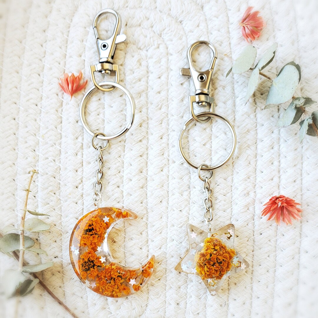 Floral, Moon and Star, Crescent Keychain, Dried Flower Keychain, Yellow ...