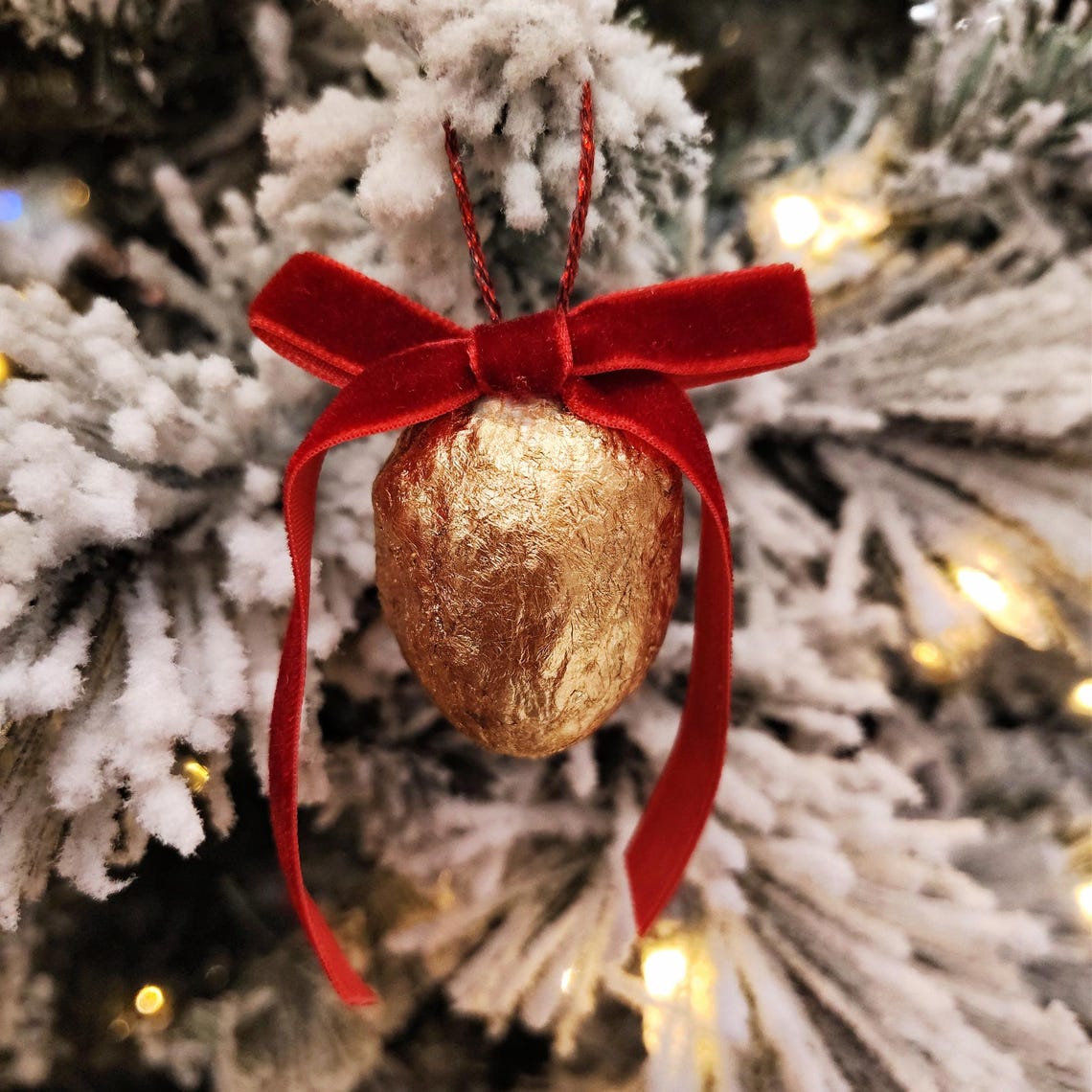 Gold Leaf Walnut Christmas Ornaments, Hanging Walnut Shell Decoration ...