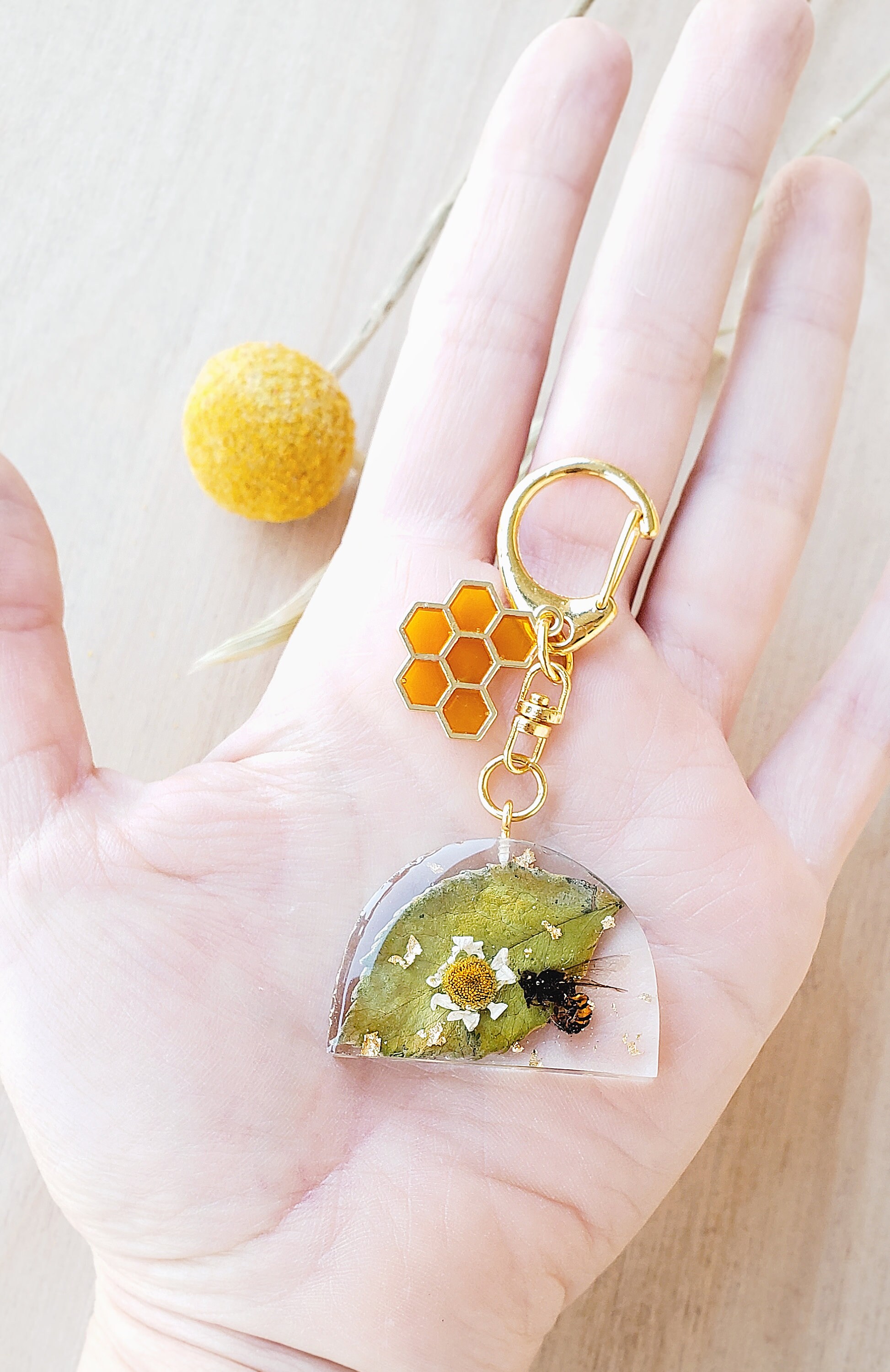 Real Honey Bee Keychain Naturally Preserved Bee Insect in | Etsy