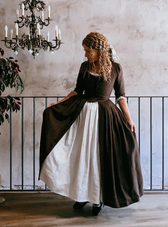 Colonial Dresses From The 1700s