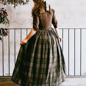 Scottish Heritage, Outlander Costume, Chocolate Linen With Authentic ...