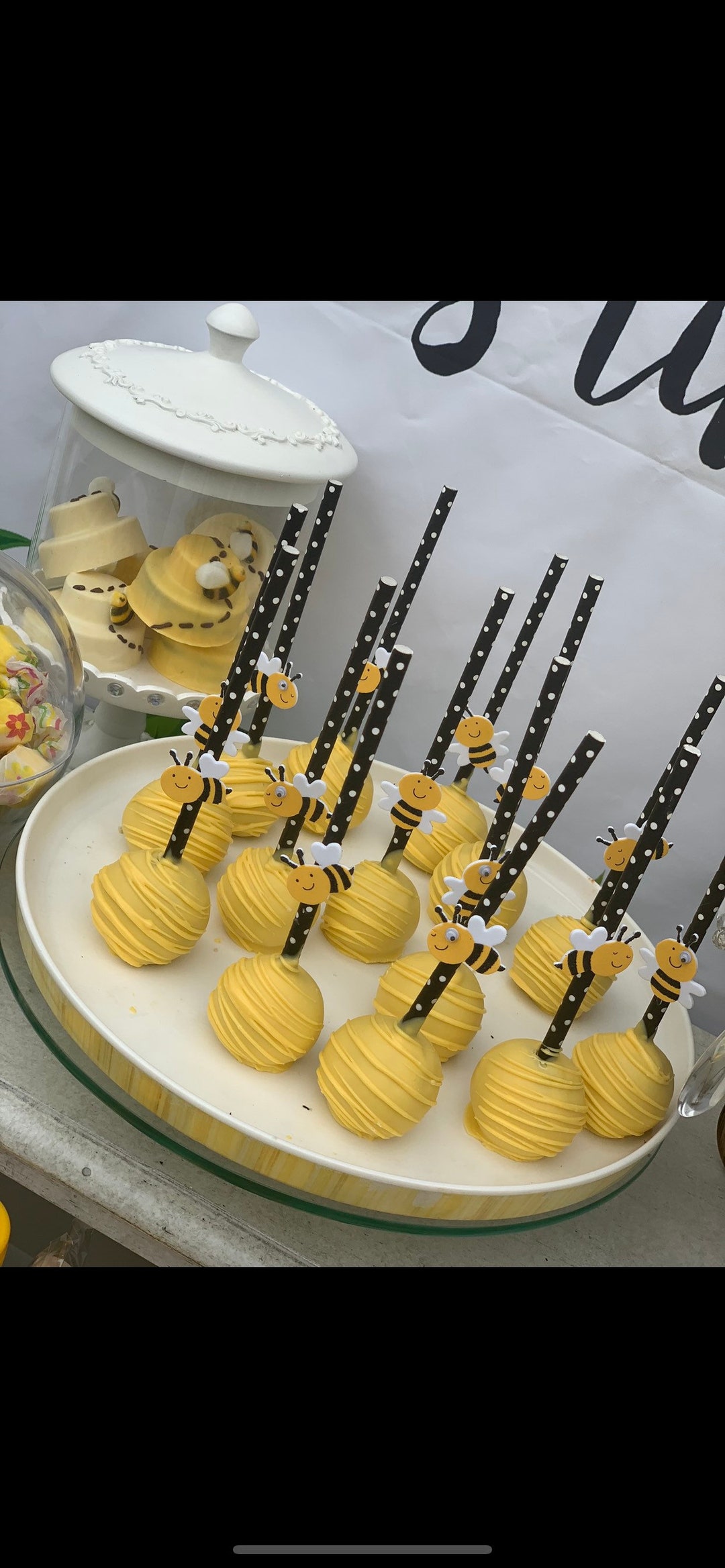 12 Bumble Bee Cake Pops - Etsy