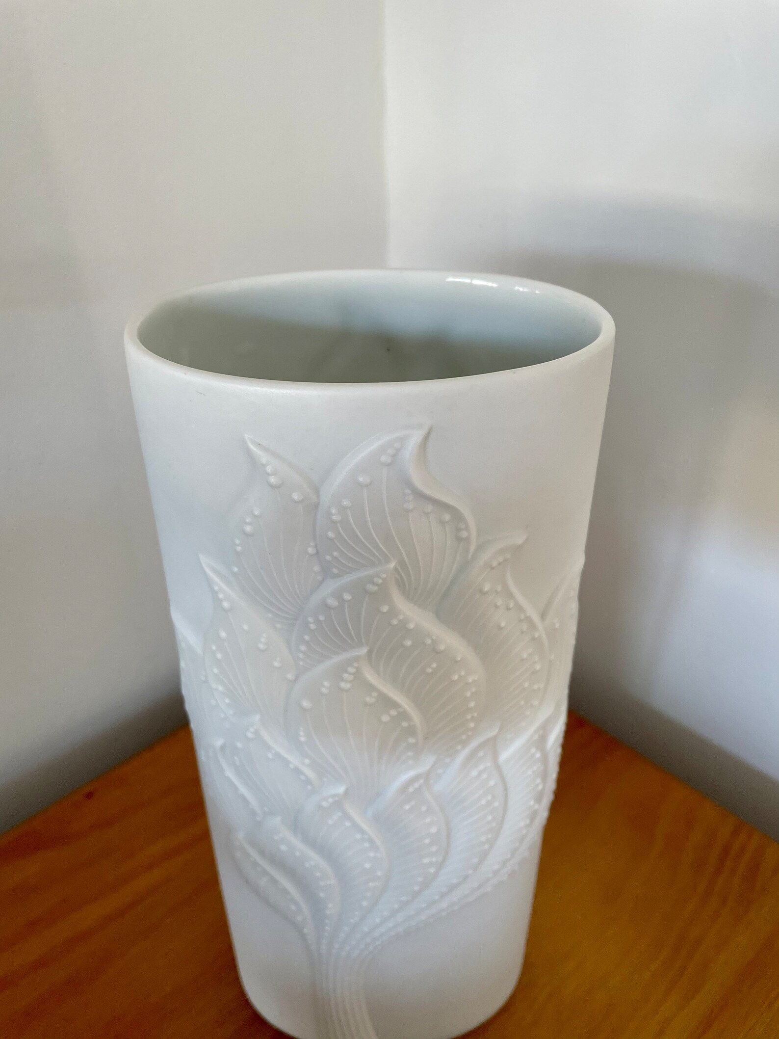 1970s Kaiser West Germany White Biscuit Vase Op Art Flower Dot Design ...