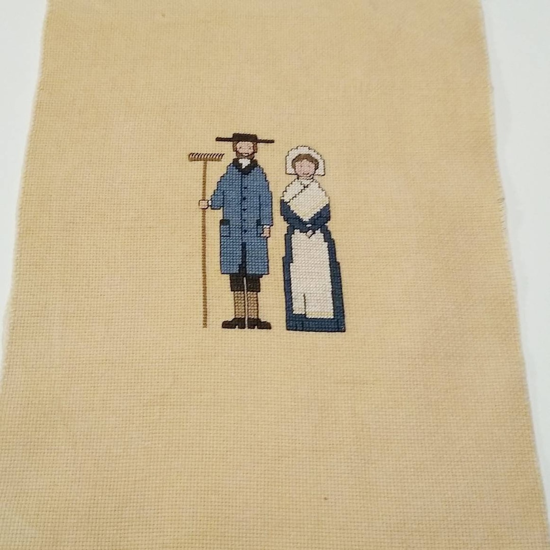 Amish Couple Cross Stitch Wall Hanging - Etsy