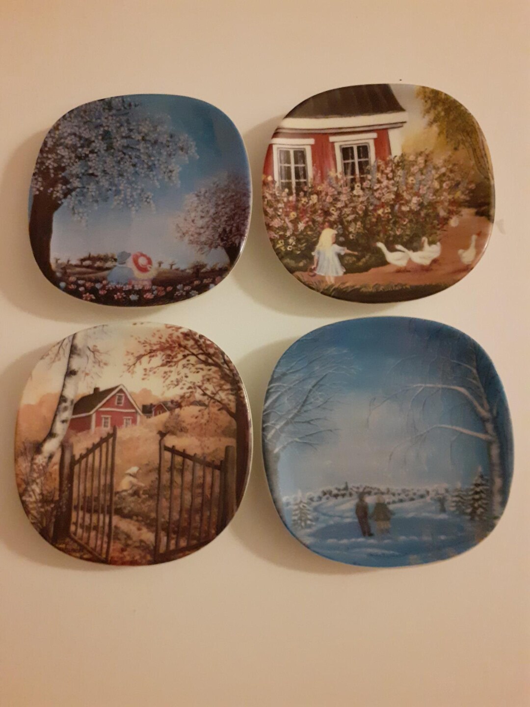 Arabia Finland Set of 4 Seasons Arabia Wall Plates, Design Anita ...