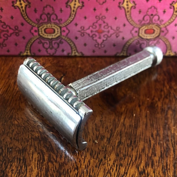 Vintage Razor - Etsy