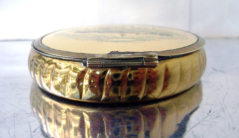 Vintage Military Powder Compact Enamel & Goldtone Naval USS Siboney ...