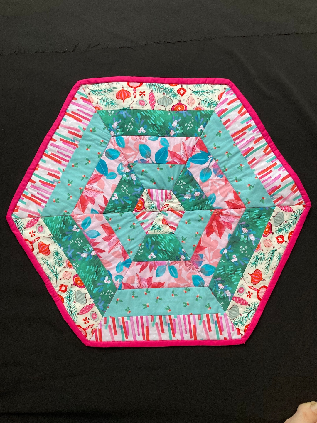 Hexagonal Table Topper - Christmas Pastel - Etsy