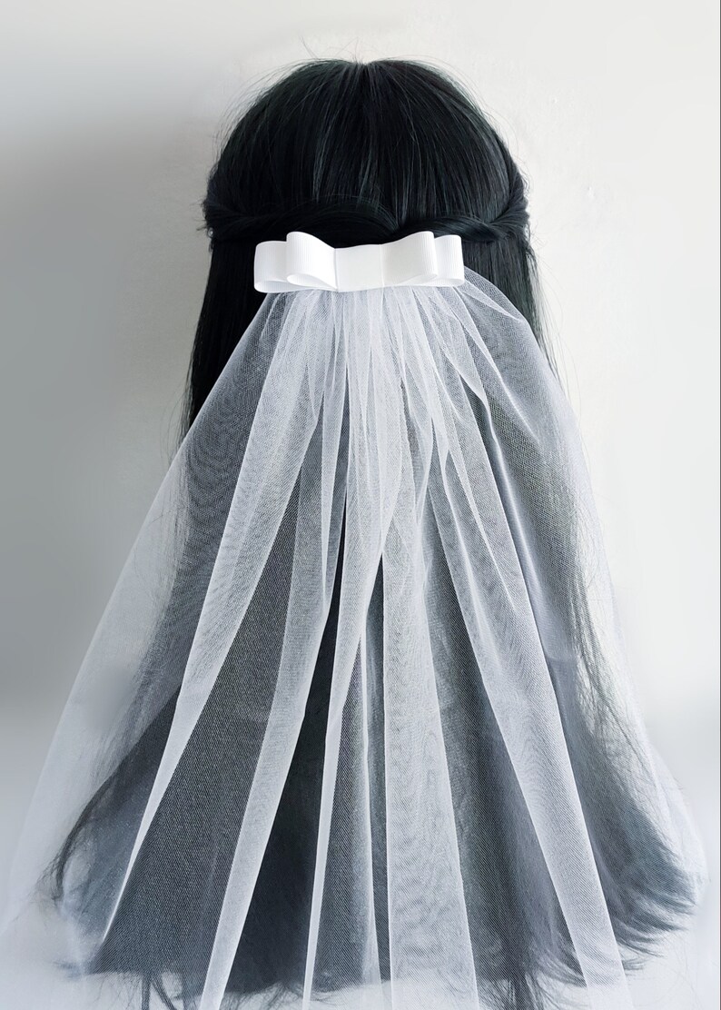 White Bow Wedding Veil: Short Bridal or Bachelorette Veil - Etsy