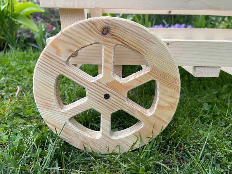 Garden Flower Wheelbarrow\country Garden Planter \ Wheelbarrow Planter ...