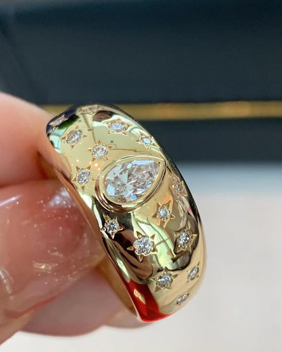 Bague En or Jaune 18k Et Diamant Poire 0.23ct Chevalière Femme Fantaisie - Etsy