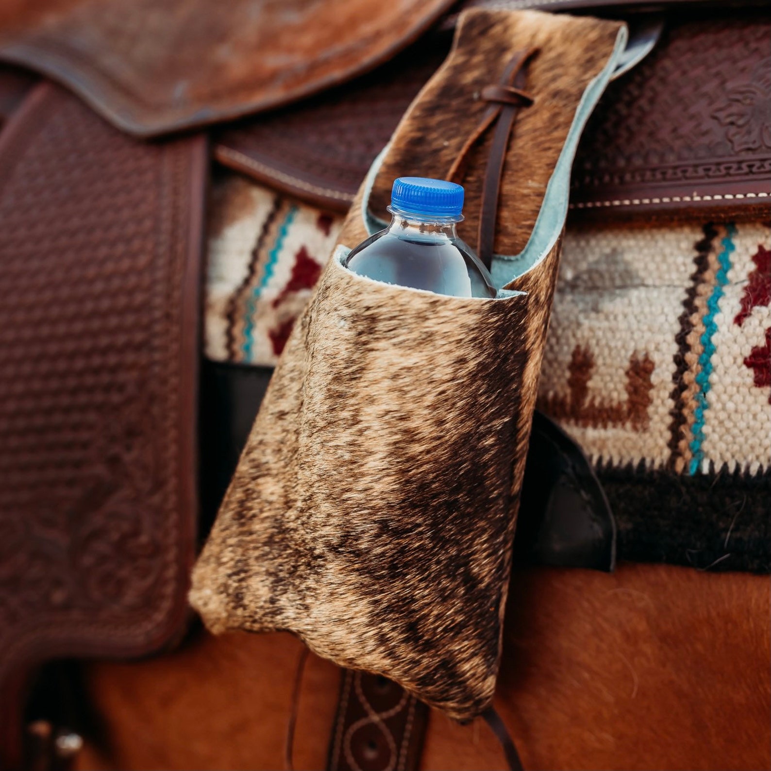 Shorty Cowhide Saddle Drink Holder sellers Choice - Etsy