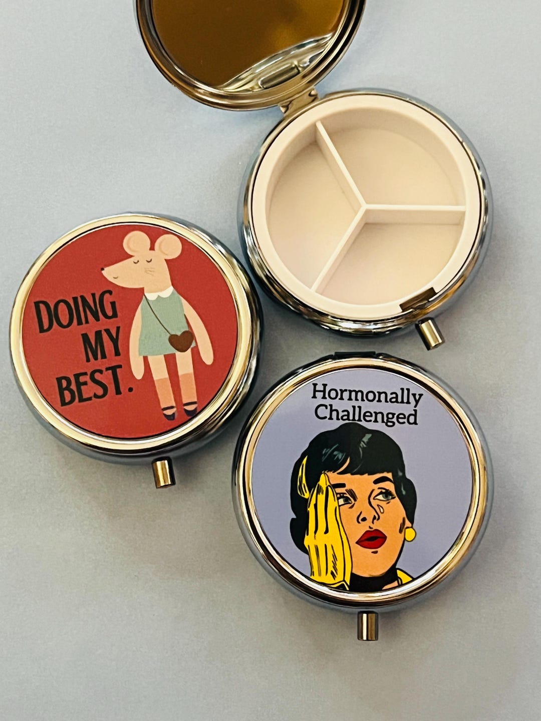 Funny Retro Pill Box: 50s Housewife Travel Pill Case, Mouse - Etsy