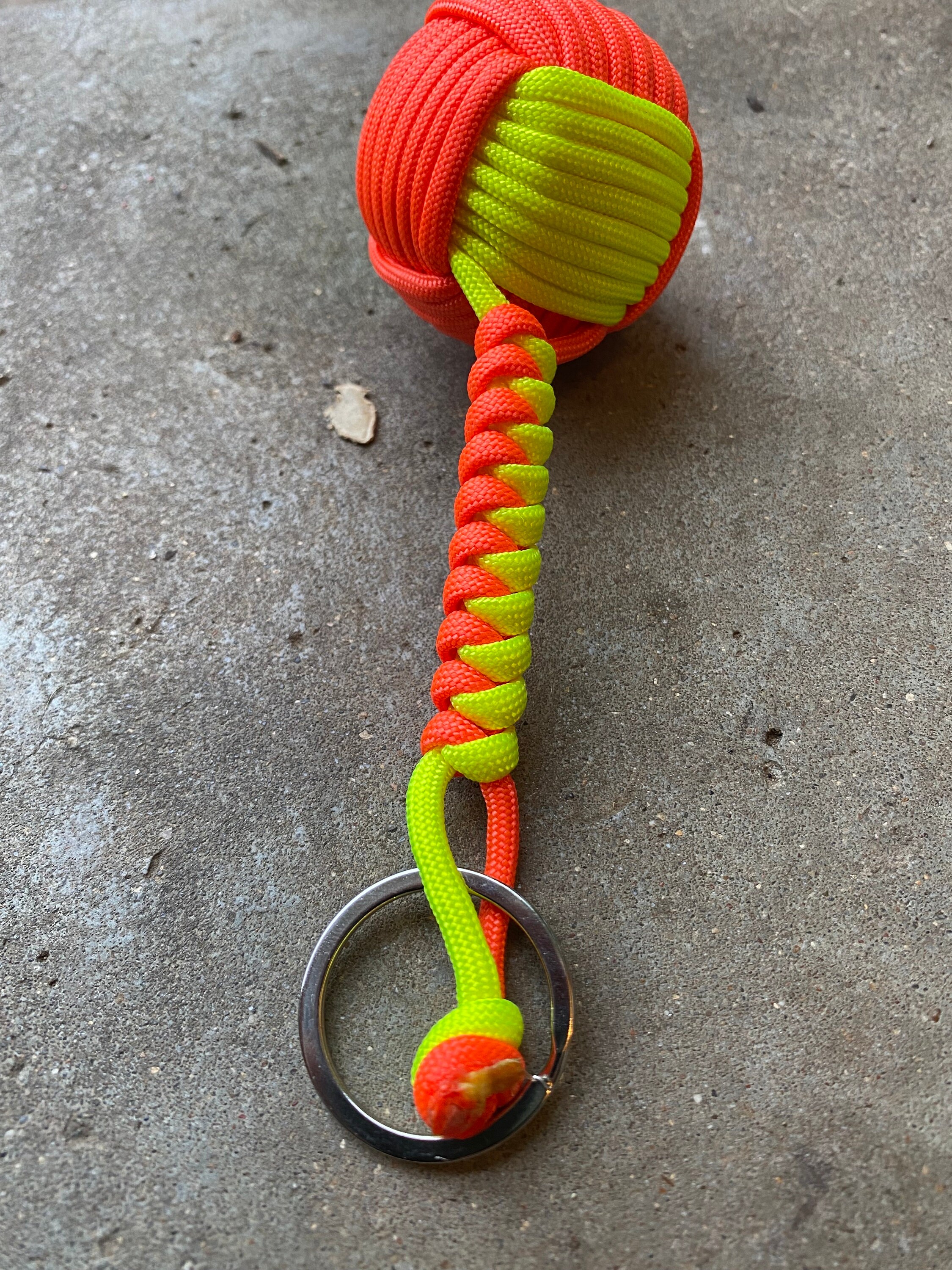 Floating Monkey Fist Keychain - Etsy