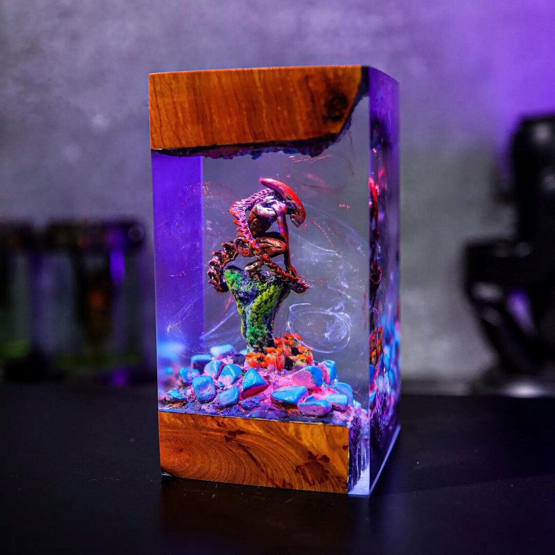 Alien Xeno.mor/ph Space Monster Epoxy Resin Lamp Night Light, Home ...