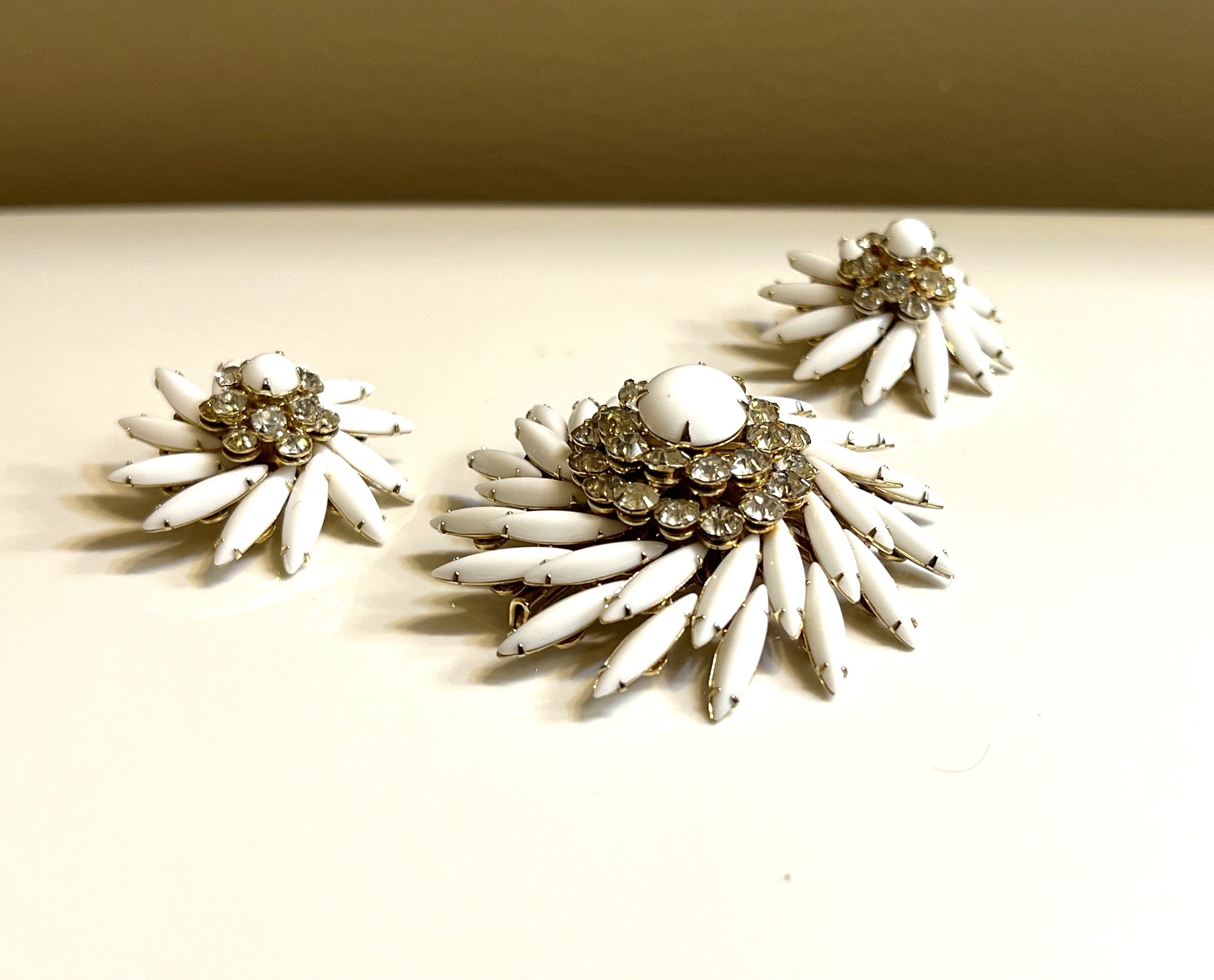 Vintage Judy Lee 1950/60's Signed Elegant Gold Plated Navette Cut Milk ...