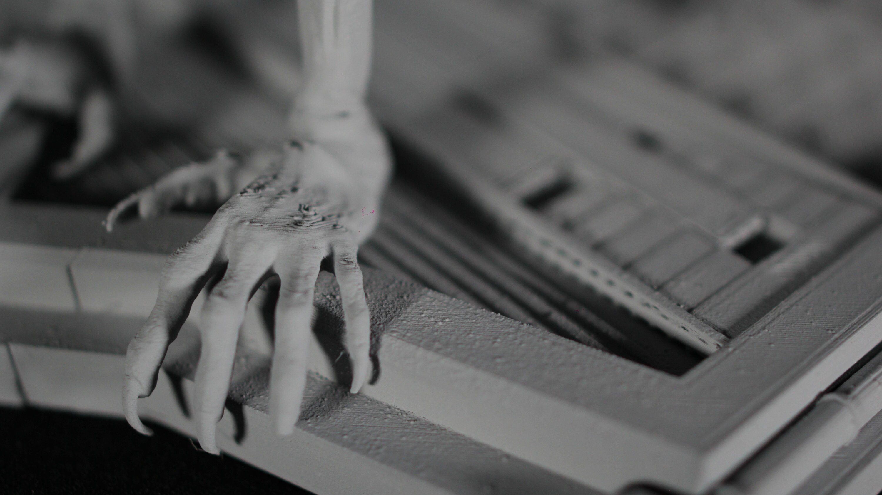 Alien Xenomorph on Sewer Escape 3D Printed - Etsy