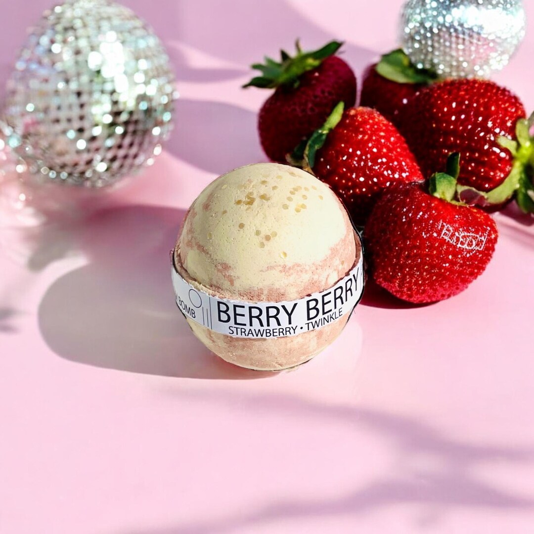 Berry Berry Strawberry Bath Bomb - 8oz - Handmade, Selfcare, Spa, Gift ...