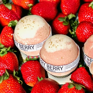 Berry Berry Strawberry Bath Bomb - 8oz - Handmade, Selfcare, Spa, Gift ...
