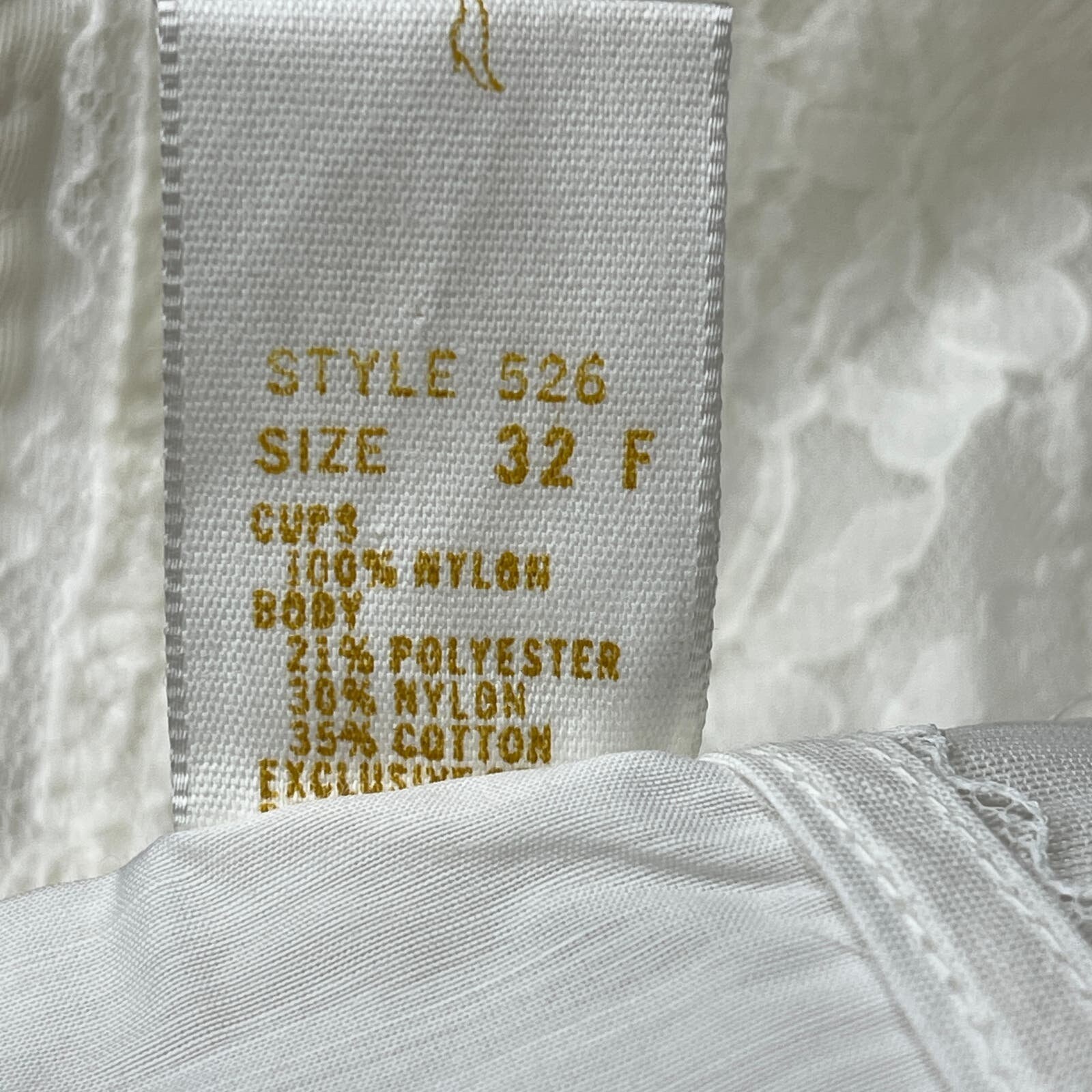 Vintage 60s White Lace Bullet Bra With Embroidered Flower by Figurettes ...