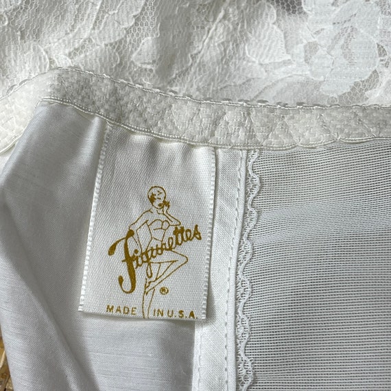 Vintage 60s White Lace Bullet Bra With Embroidered Fl… Gem