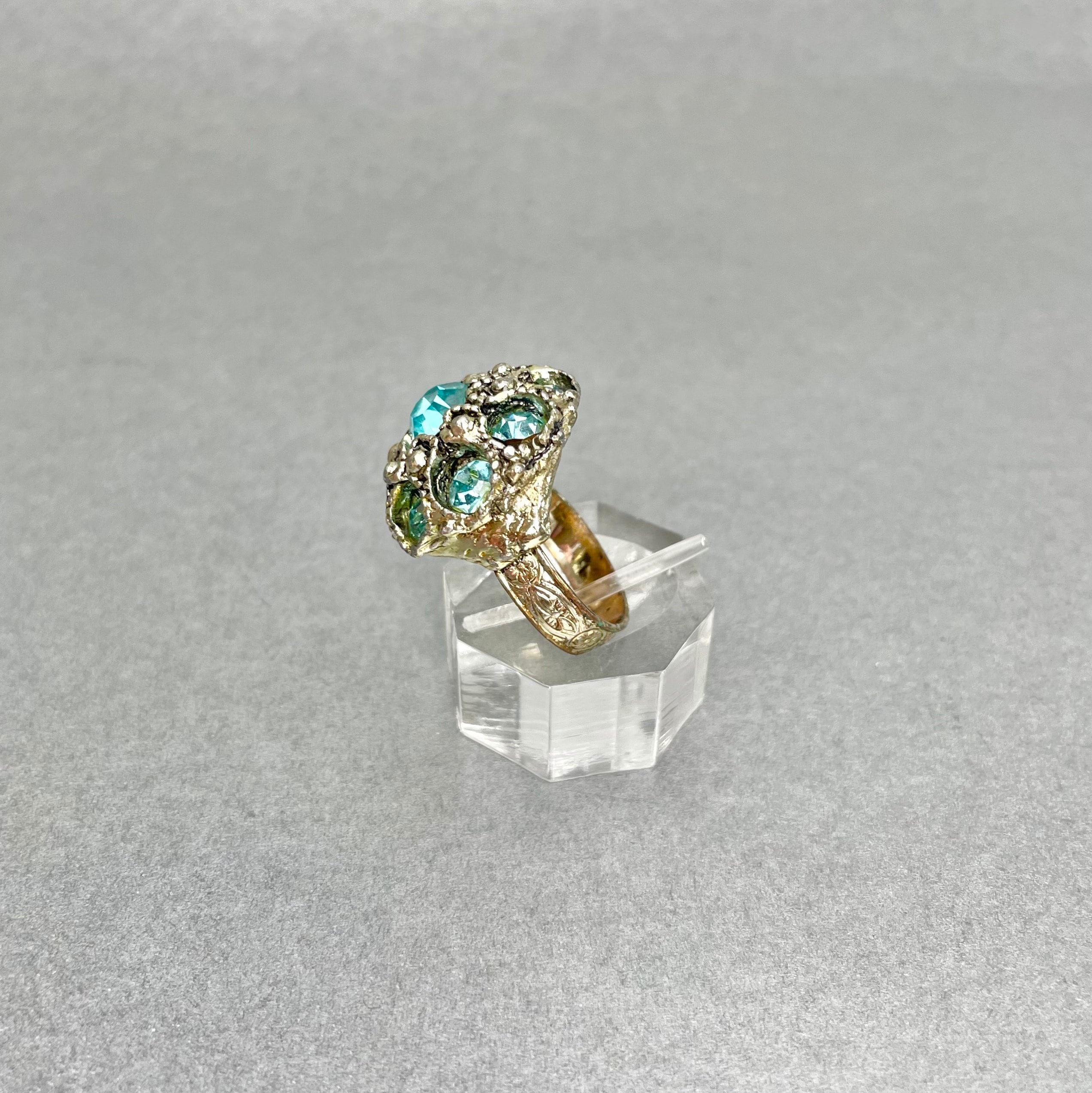 Vintage Blue Stones Ring Light Gold Tone Light Blue Round - Etsy