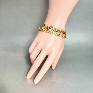 Vintage Crown Trifari Leaf Bracelet, Gold Tone Leaves Plant Pattern ...