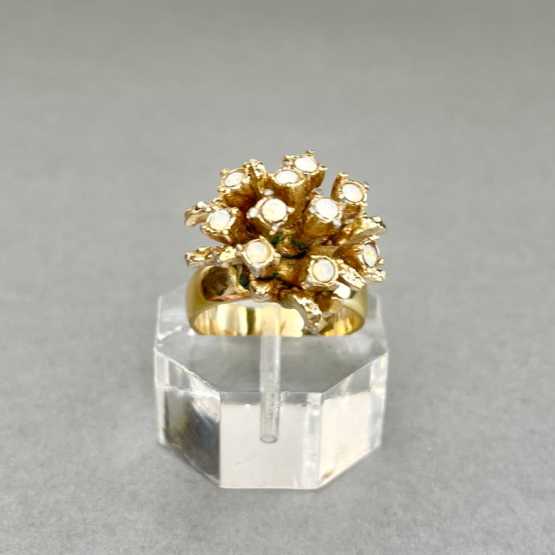 Vintage Sarah Coventry Floral Ring, Size 6 Gold Tone Opal White Small ...