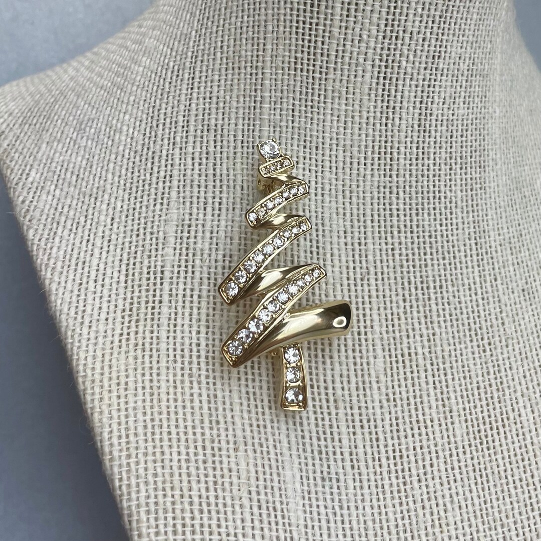 Vintage Monet Christmas Tree Brooch: Gold Tone Rhinestone Pin - Etsy
